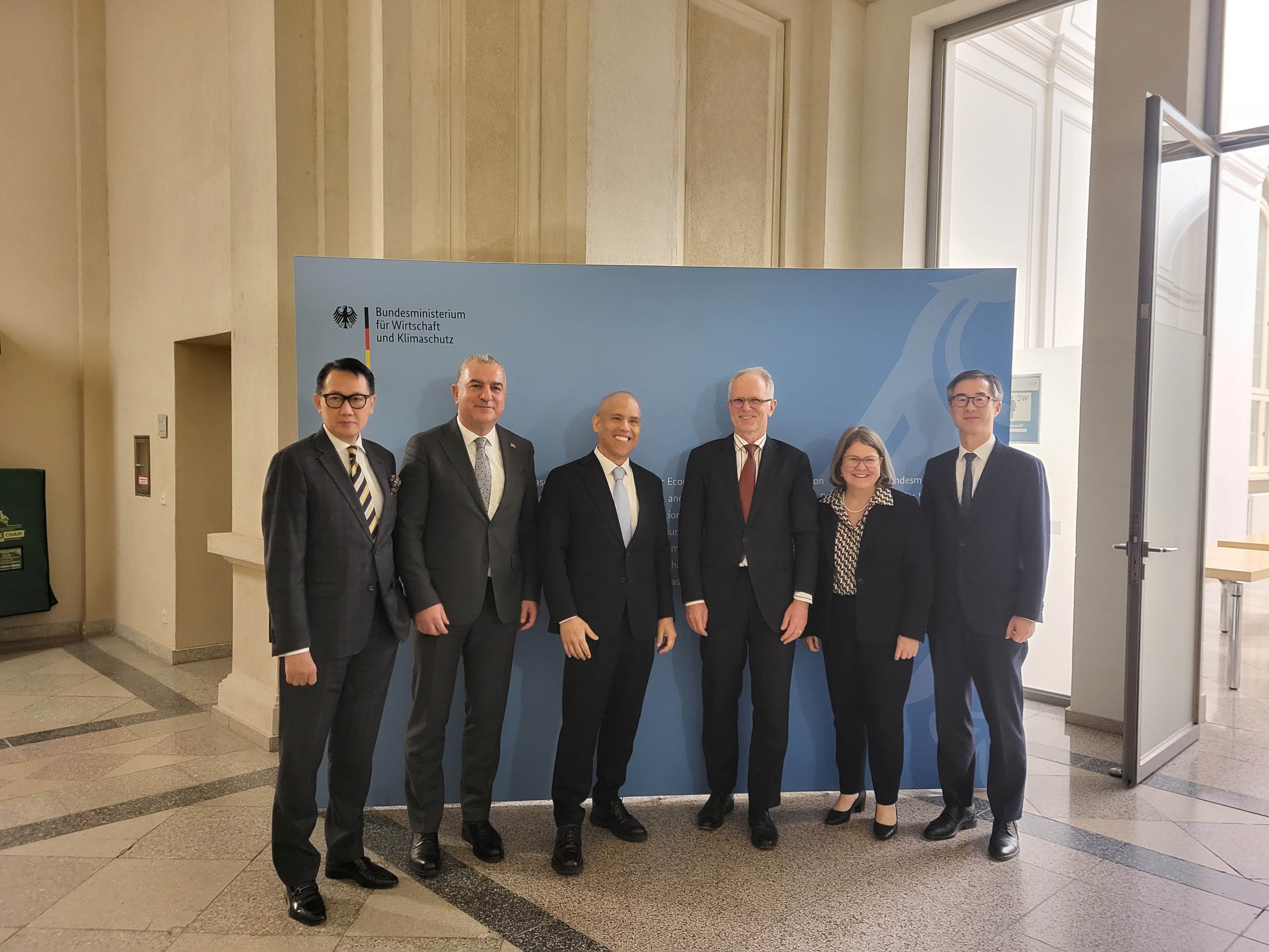 Gespräch mit Herrn Udo Philipp, Staatssekretär im Bundesministerium für ...